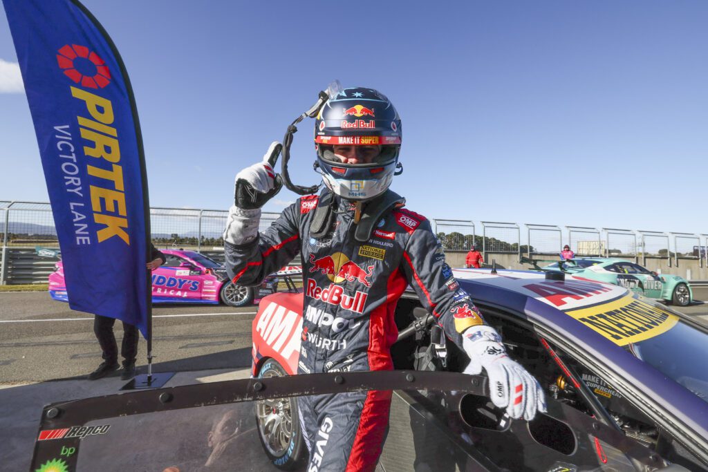 Feeney claims the top step in Tassie, SVG dominates after Race 11 DNF